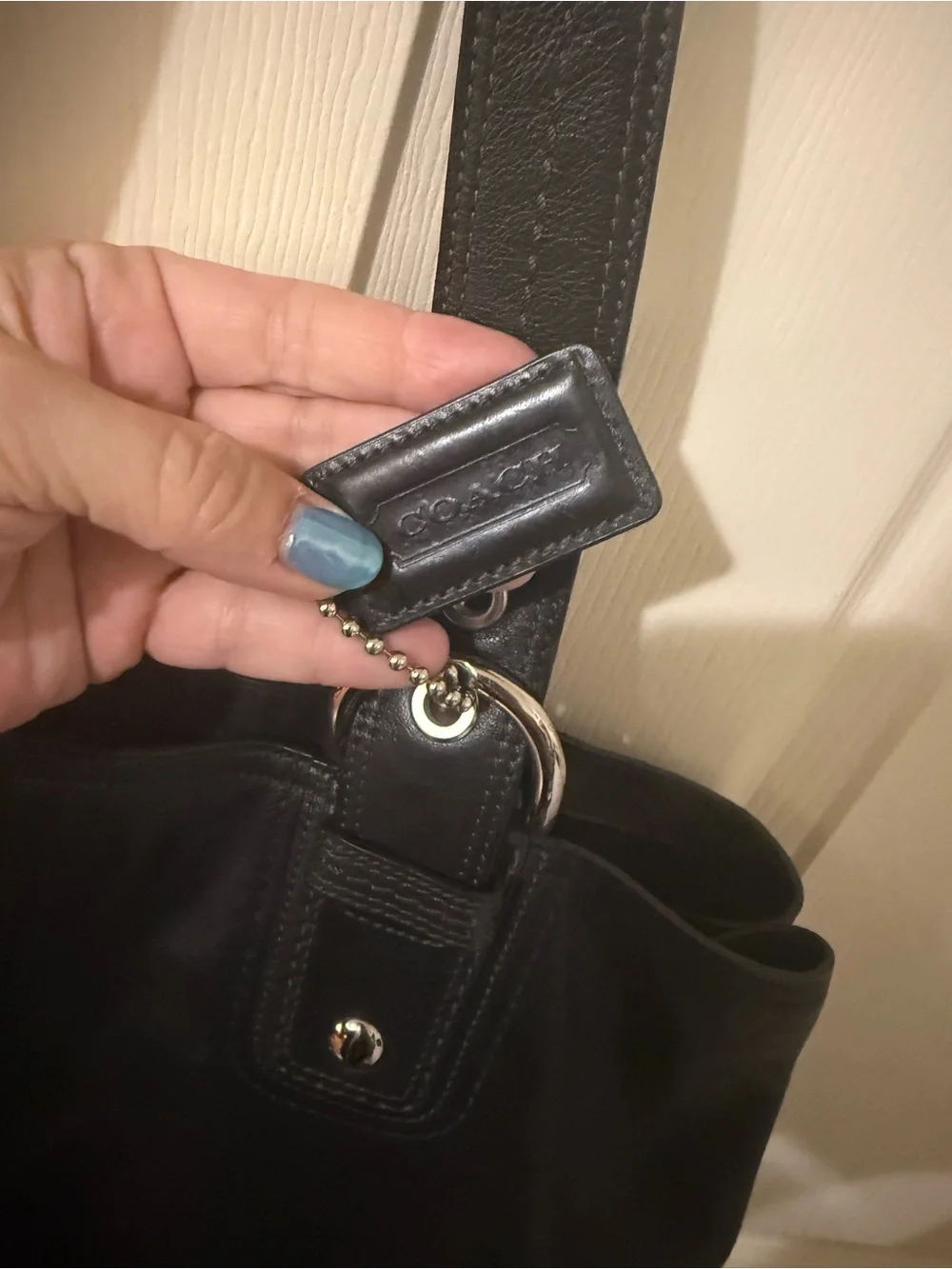 Coach | Bags | Coach Black Leather Shoulder Bag With Silver Hardware ...